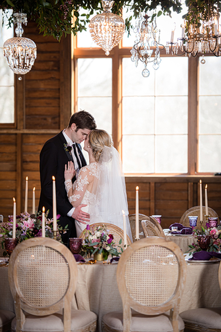 Luxurious Winter Reception in the Round » Northern Virginia Barn ...