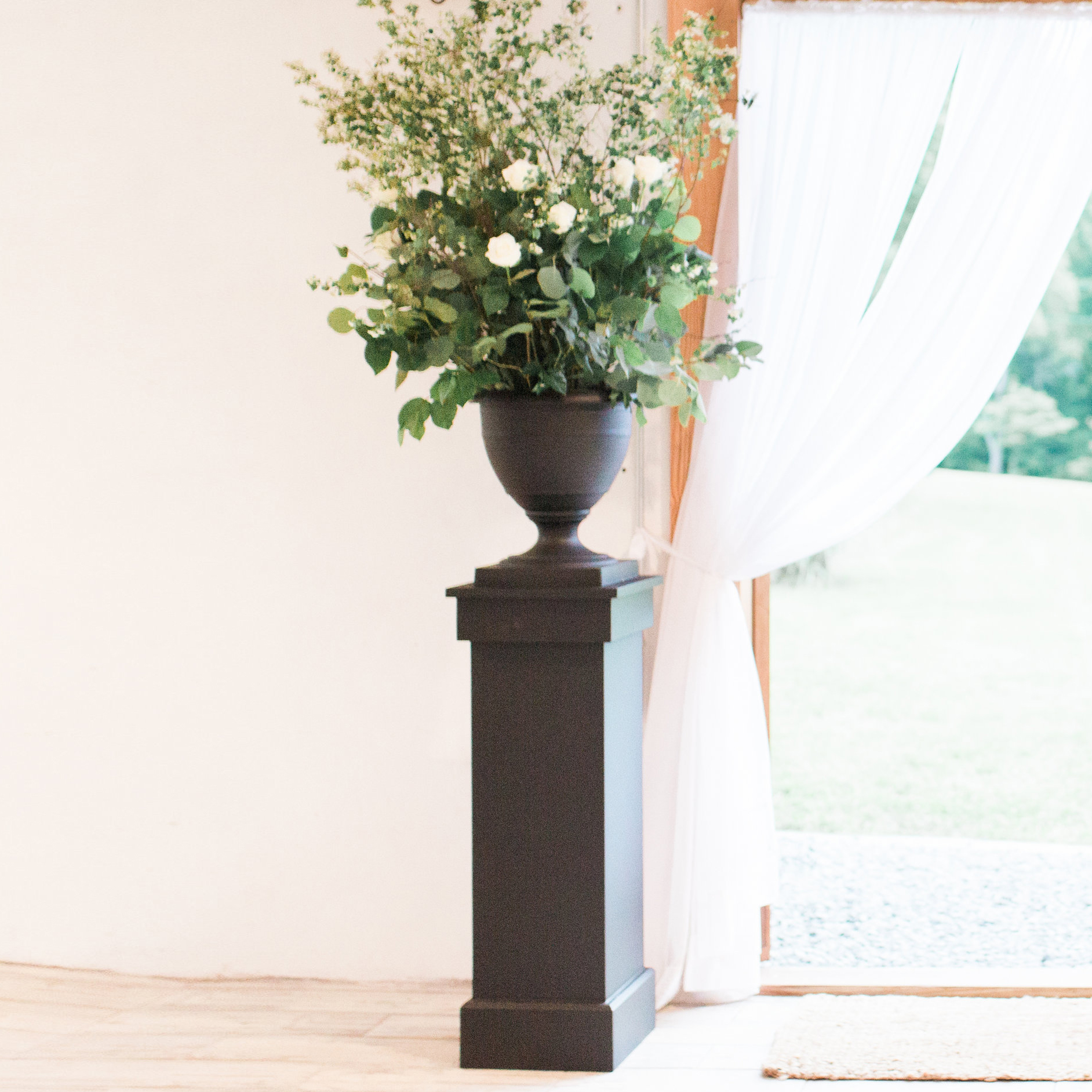 Ceremony Pedestals - Northern Virginia Wedding Venue - 48 Fields Farm