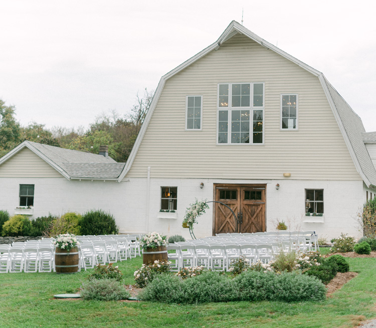 Ceremony Chair Layouts » Northern Virginia Barn Wedding Venue | 48 ...
