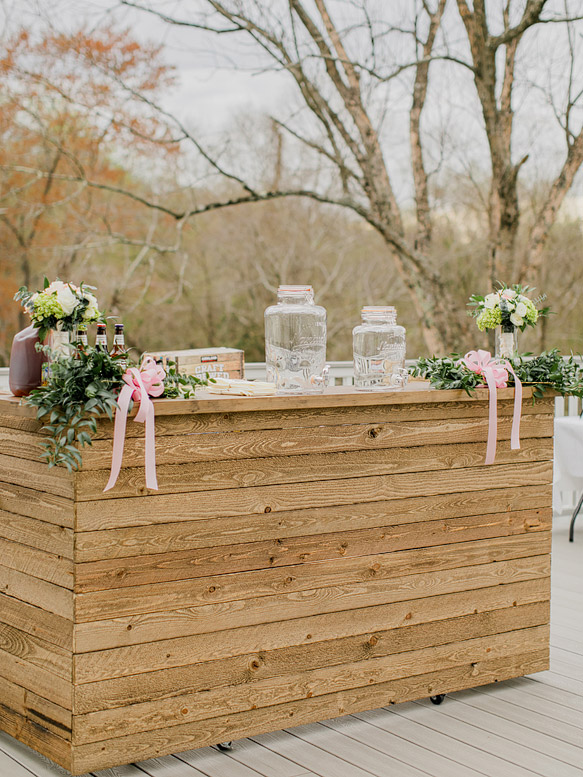 Spaces – Cocktail Hour » Northern Virginia Barn Wedding Venue | 48 ...