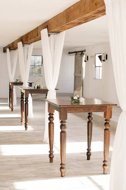 Spaces – Cocktail Hour » Northern Virginia Barn Wedding Venue | 48 ...